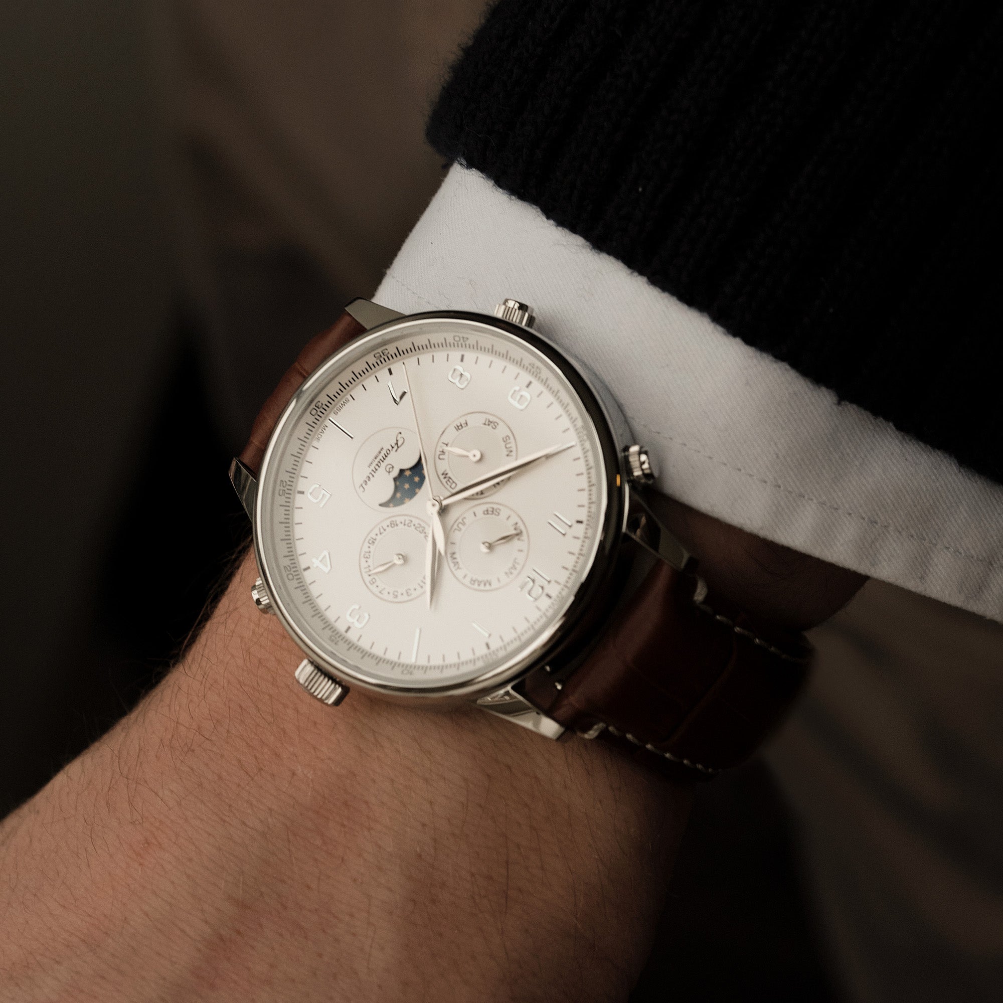 Relógio masculino com fases da lua: uma jornada atemporal pelo mundo c